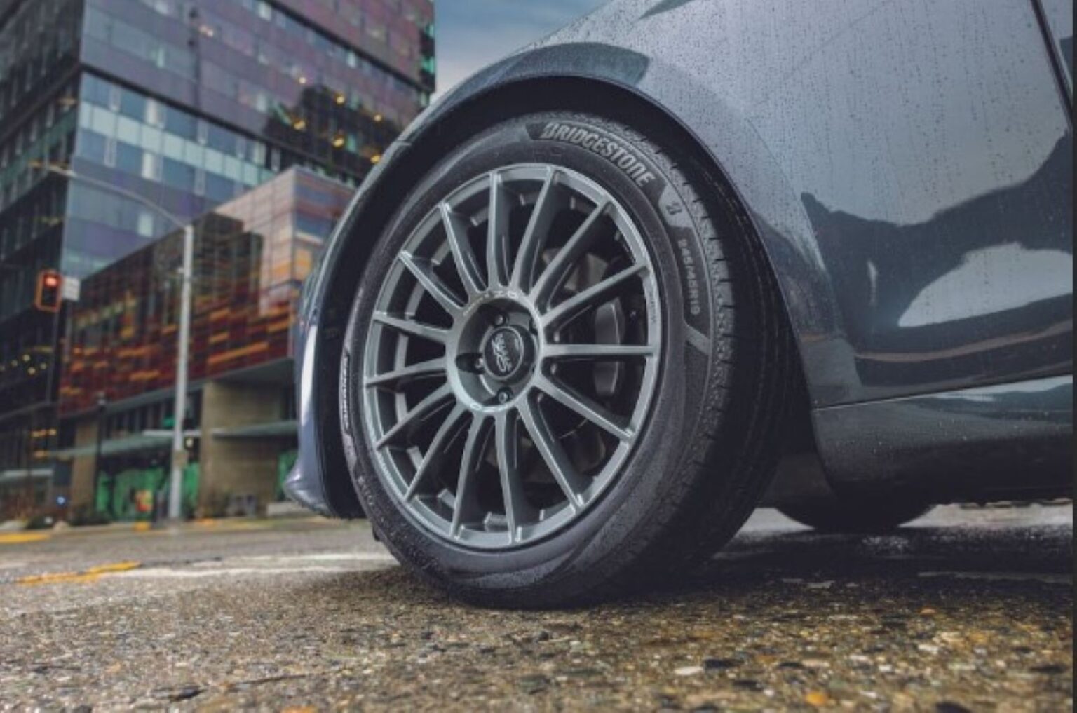 Bridgestone impulsa la movilidad sostenible con Turanza EV en el Día Mundial del Vehículo ...